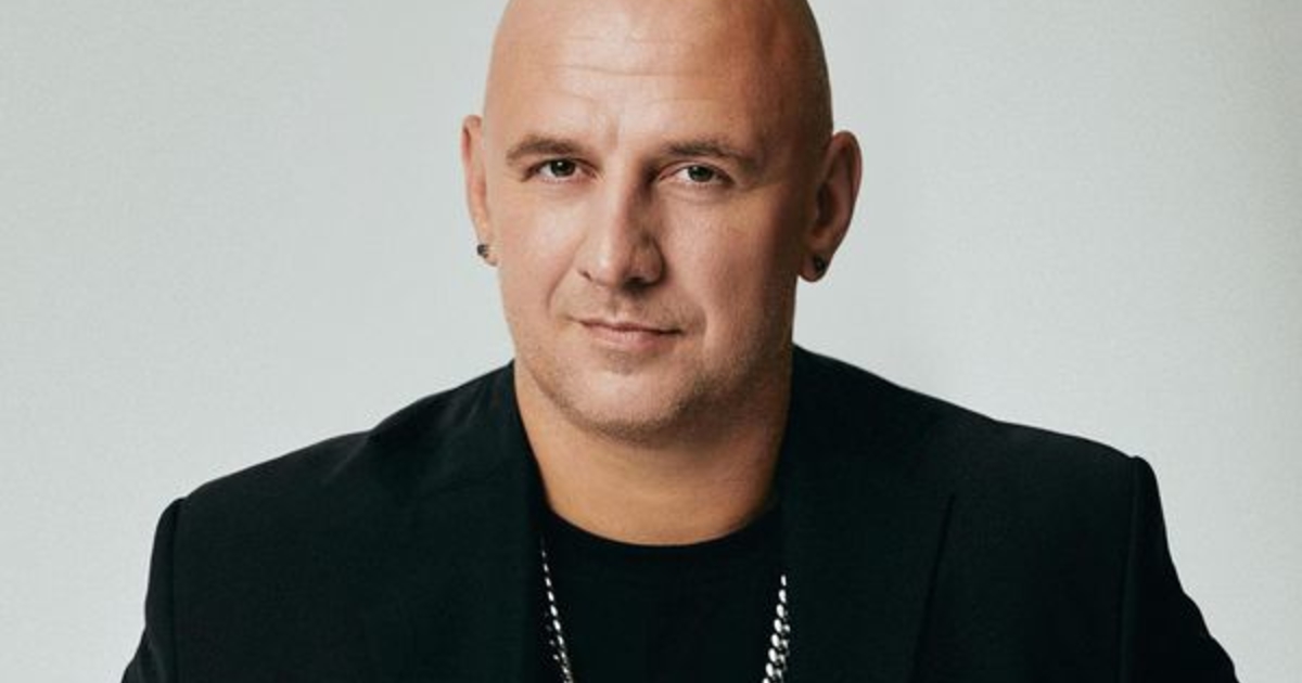 Потап показав свій контракт добровольця територіальної оборони - IVONA.UA