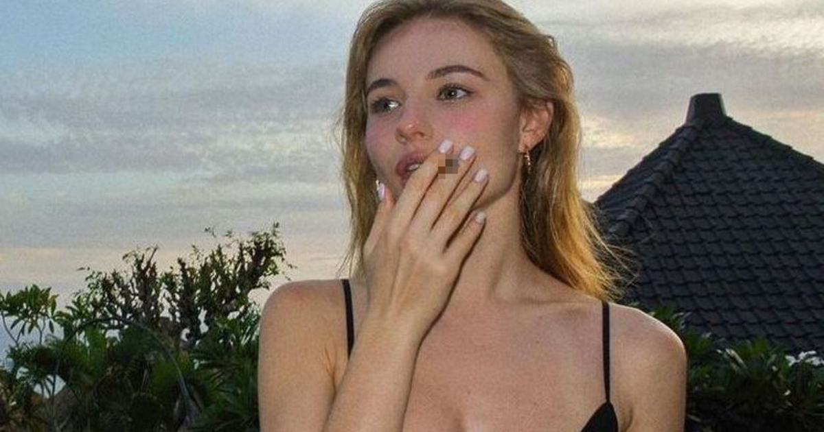 Василенко показала голышом следы от загара на ягодицах - IVONA.UA