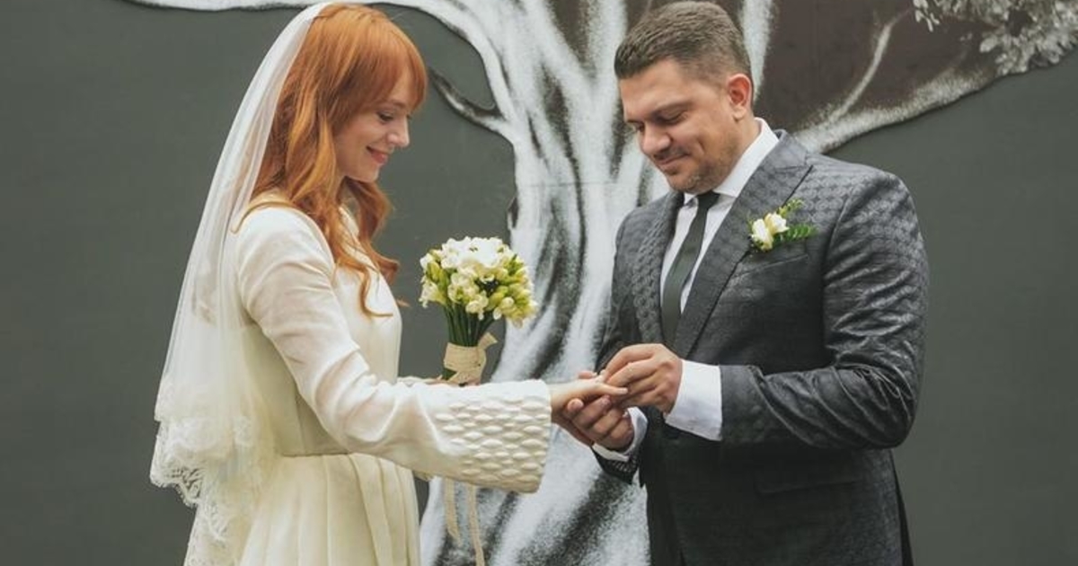 «За ці 8 років було майже все»: Тарабарова з чоловіком святкують річницю шлюбу - IVONA.UA